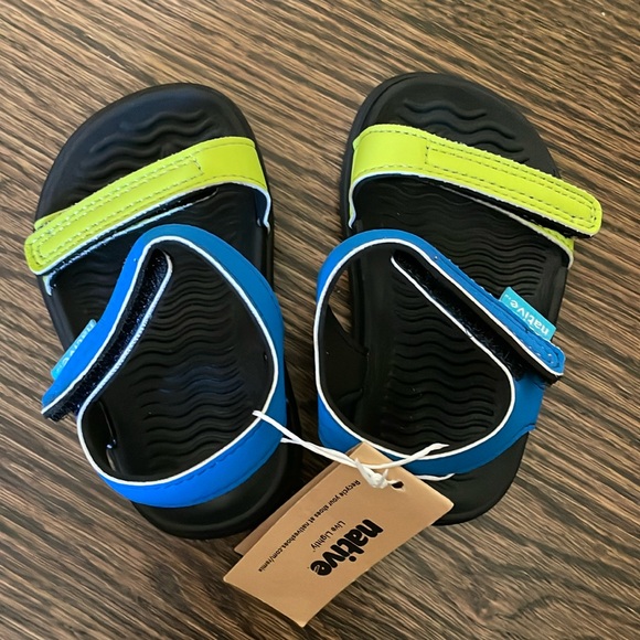Native | Shoes | Native Shoes Charley Block Sandals C4 Nwt | Poshmark